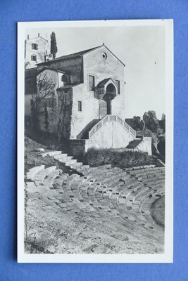 CARTOLINA VERONA - Teatro Romano e Chiesa di S. Libera - 1930 ca. EUR 9 ...