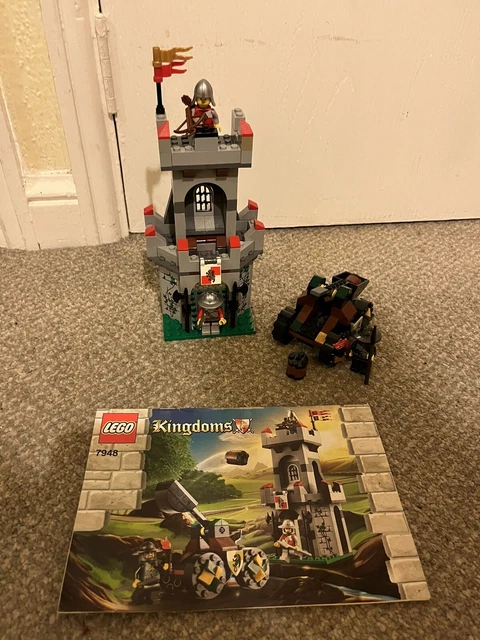 LEGO 7948 OUTPOST Attack (Complete With Figures & Instructions) / Lego ...