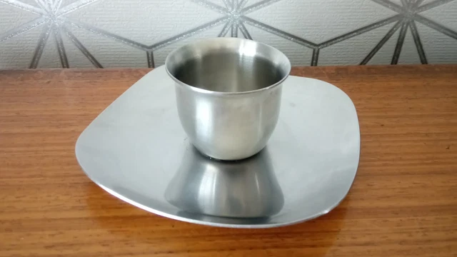 VINTAGE STAINLESS STEEL OLD HALL EGG CUP WITH BASE. £10.00 - PicClick UK