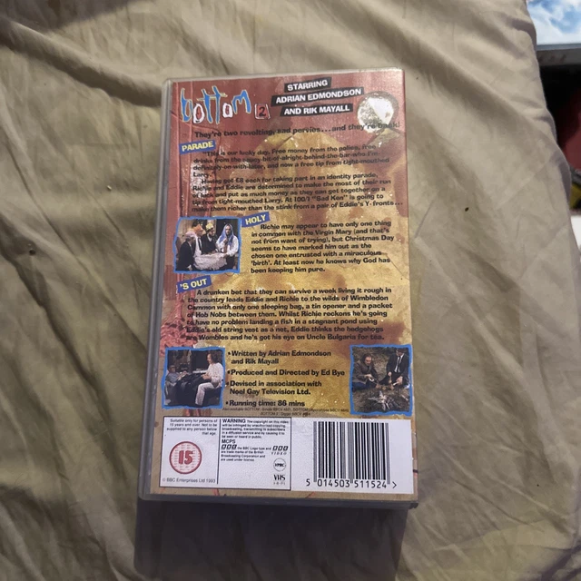 BOTTOM SERIES 2 3 Episodes Parade Vhs video tape £1.16 - PicClick UK