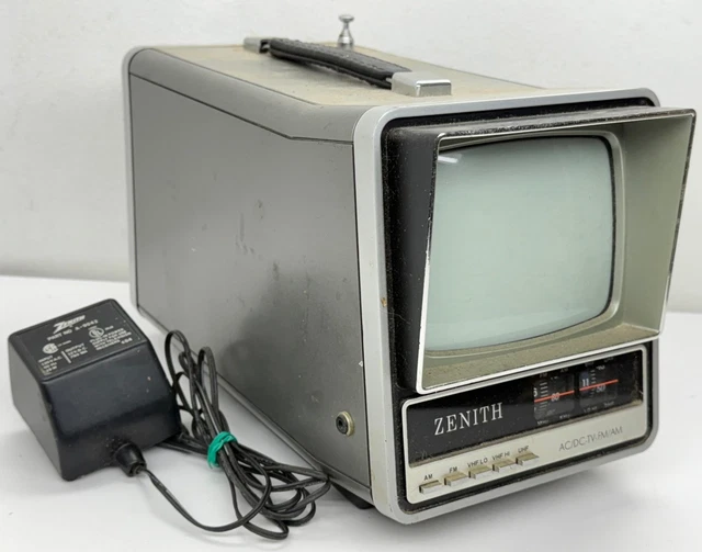 RARE VINTAGE ZENITH BT0555 TV FM/AM Radio Television AC/DC Portable ...