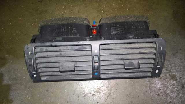 AERATEUR TABLEAU DE bord BMW SERIE 3 E46 COUPE PHASE 1 64228363199 EUR ...