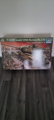 TRUMPETER T-34/85 MODEL 1944 Factory No.174 Tank 16th Scale Plastic ...