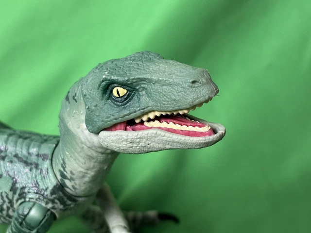 RARE JURASSIC WORLD Amber Collection Velociraptor Delta Raptor Jurassic ...