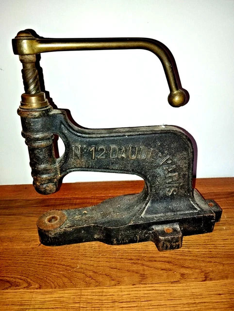 ANCIENNE PRESSE A Riveter Sertisseuse En Fonte Daude Paris N° 12 EUR 54 ...