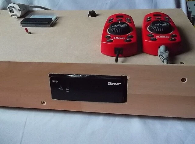 ROCO DIGITAL STEUERPULT komplett fertig instal. Roco Maus,Trafo,Booster ...