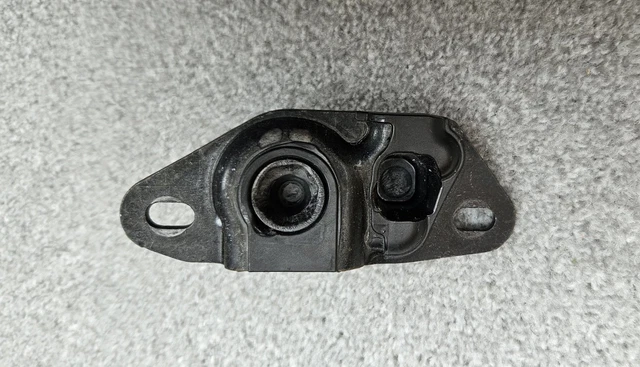 MERCEDES SPRINTER W906 Volkswagen Crafter Sliding Door Block Bracket A9067660261 £10.00 ...