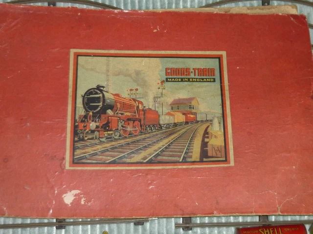 VINTAGE CLOCKWORK GOODS Train Set 50'S Made In England Tin Plate Mettoy ...