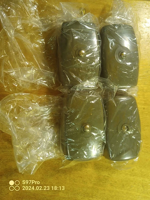 GPO BLOCK, TERMINAL BT52 New Grey Cover Only - With Screws 4 OFF ...