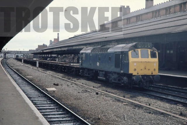 35MM SLIDE BR British Railway Diesel Loco Class 25 25326 Bolton c1977 ...
