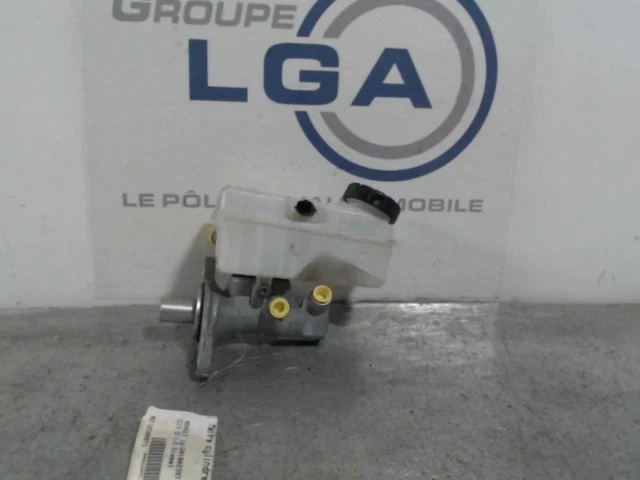 MAITRE CYLINDRE (FREINAGE) RENAULT CLIO 4 PHASE 1 460111938R EUR 38,00 ...