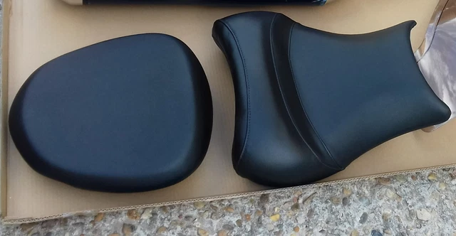 SELLES NEUVES HAYABUSA d'origine Suzuki, new Hayabusa saddles of Suzuki ...