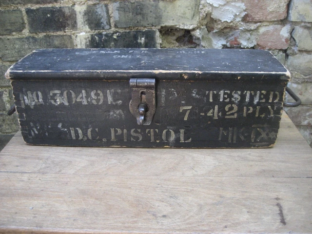 WW2 RAF BOX for D.C. Pistol 1942, Air Ministry. Bomber Command. £49.00 ...