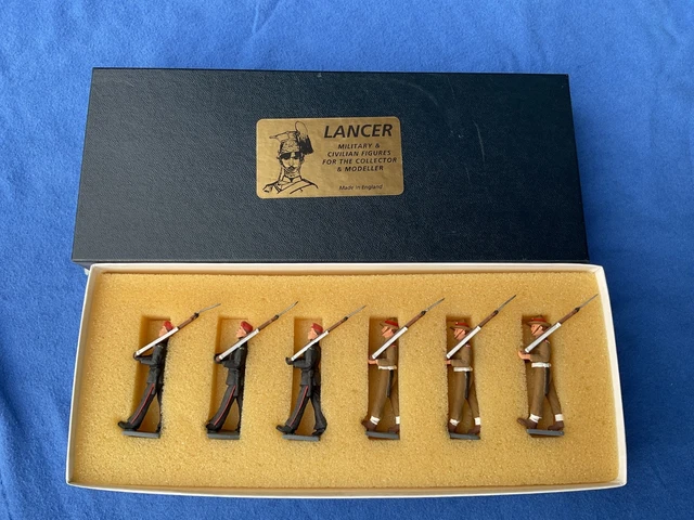 LANCER ENGLAND, COMMONWEALTH Troops lead soldiers x 6 Boxed 1:32 scale ...