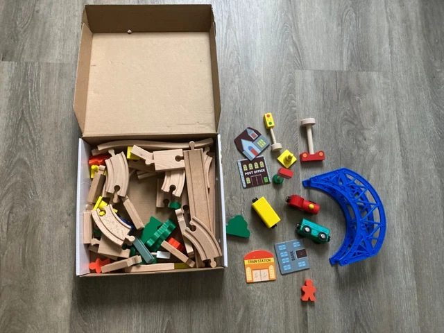CHAD VALLEY WOODEN Train Set 60 Piece Looks New Children’s Toy Set £16. ...