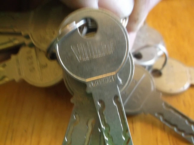 Vidmar Cabinet Replacement Locks | Cabinets Matttroy