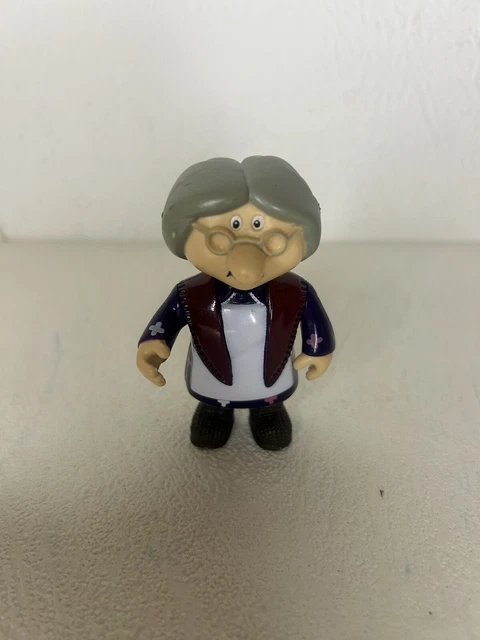 VINTAGE POSTMAN PAT - Mrs Goggins - 4" Toy Action Figure £5.99 ...