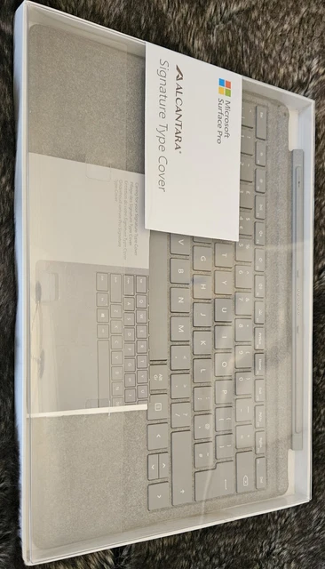 MICROSOFT SURFACE PRO Signature Type Cover Keyboard - Platinum £50.00 ...