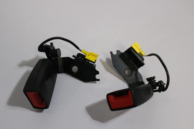 MERCEDES C63 AMG W204 Rear seat belt buckles £27.19 - PicClick UK