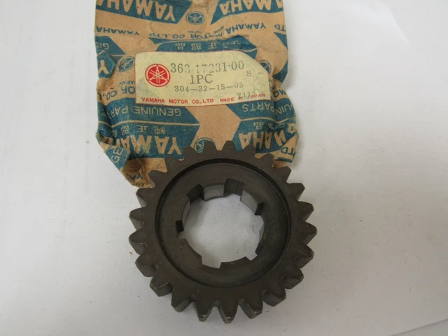 NOS YAMAHA OEM 3rd Wheel Gear(23T) 1973-1974 SC500 363-17231-00 $43.72 ...