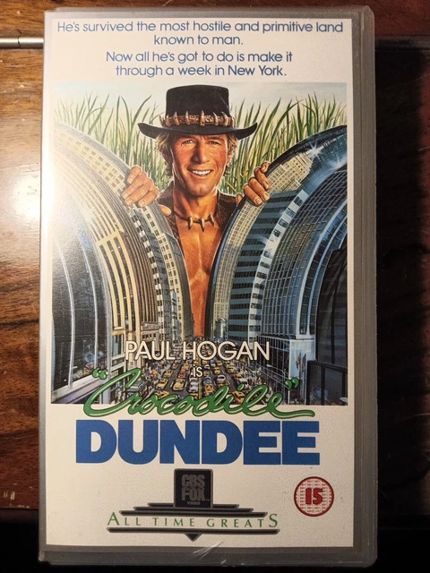CROCODILE DUNDEE VHS Paul Hogan £4.00 - PicClick UK