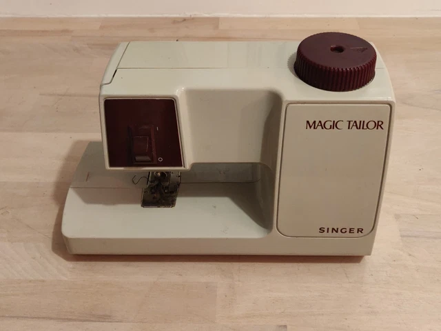 SINGER MAGIC TAILOR Small Portable Sewing Machine A Coudre EUR 30,99 ...