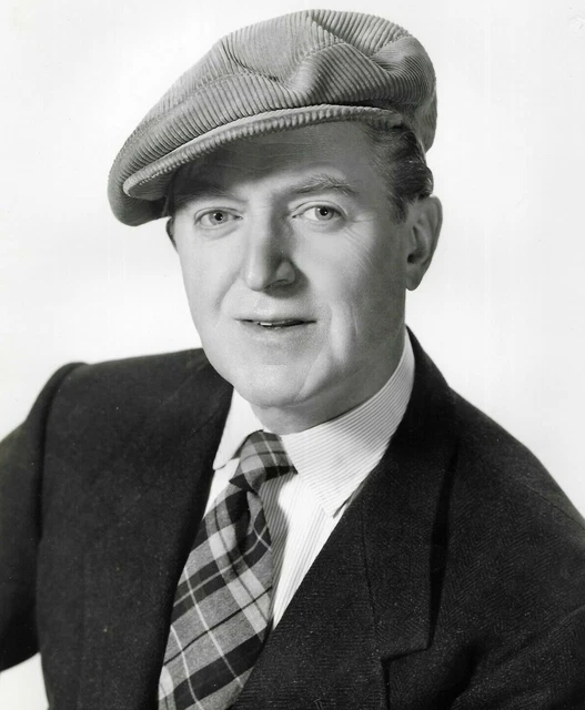 VINTAGE STUDIO PHOTO British Actor Jack Warner Flat Cap Dixon 10" x 7 3/4" £14.99 - PicClick UK