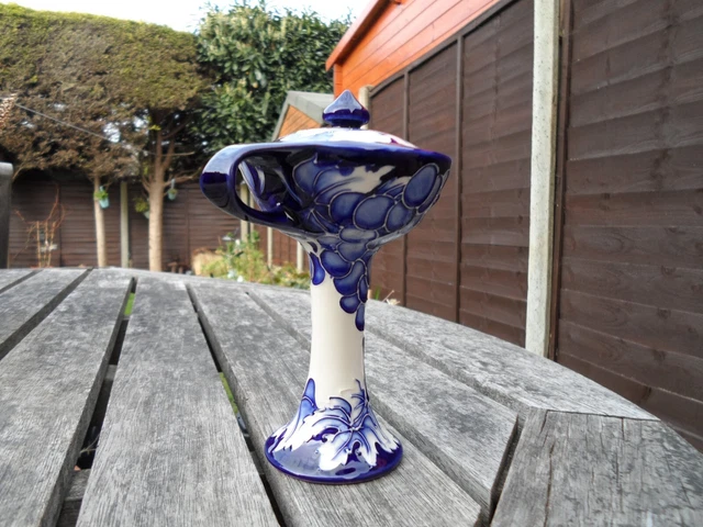 MOORCROFT BLUE Vine Nostalgia Pattern Bonbonnier. Kerry Goodwin £195.00 ...