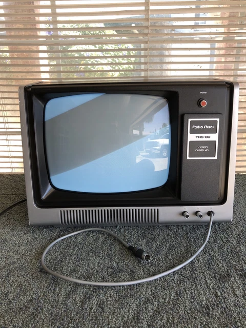 RADIO SHACK TRS-80 Monitor Video Display - POWERS ON - UNTESTED - FREE ...