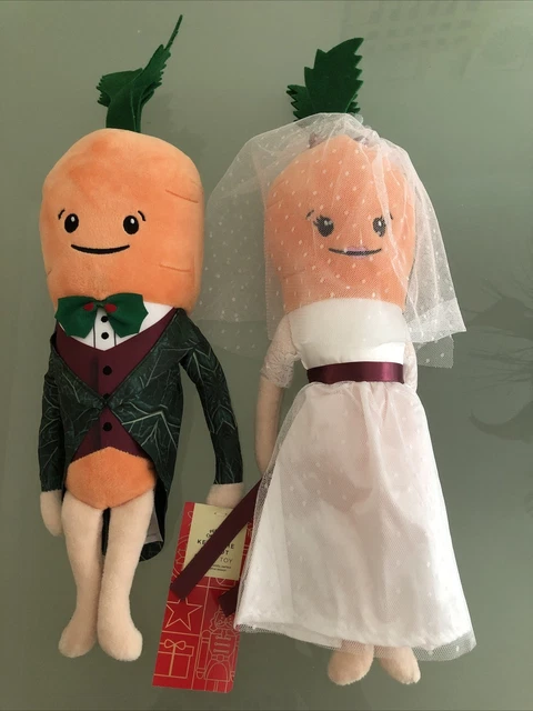 KEVIN THE CARROT & Katie bride & groom Aldi 2025 advert wedding day ...