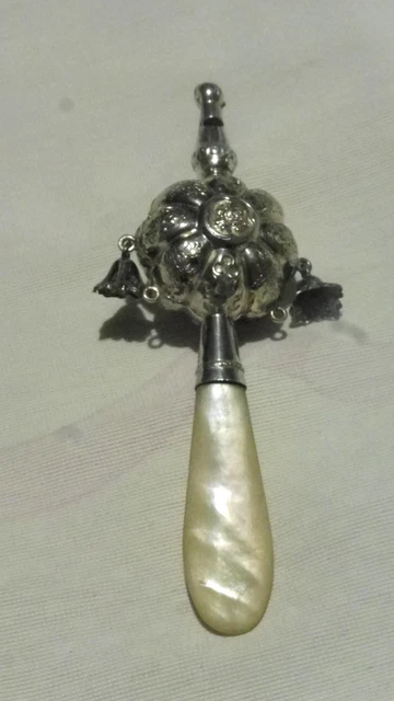 HOCHET SIFFLEUR ANCIEN EN ARGENT TETE DE SANGLIER MANCHE EN NACRE FIN ...