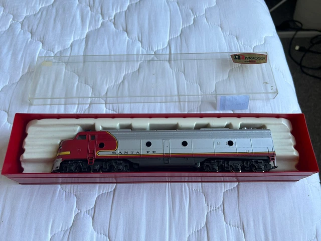 RIVAROSSI HO SCALE EMD E8 Santa FE Locomotive EUR 77,46 - PicClick DE