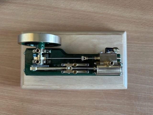 MICROCOSM OKMO S10 Horizontal Mill Steam Engine Model - Painted VGC £ ...