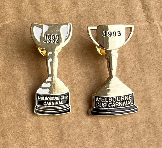 LOT OF 1992 & 1993 REPLICA MELBOURNE CUP LAPEL PINS - 6 x 1992, 5 x ...