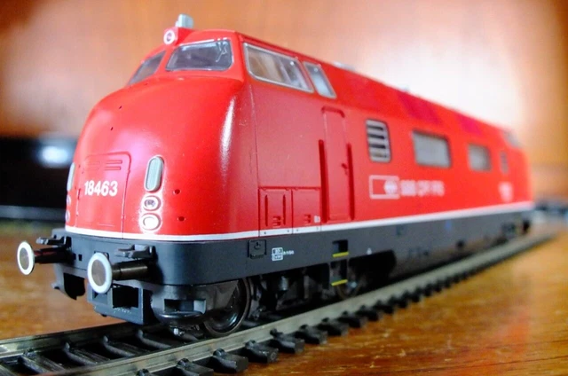 ROCO 43580 HO gauge SBB Am 4/4 V200 diesel loco in red livery £134.00 ...