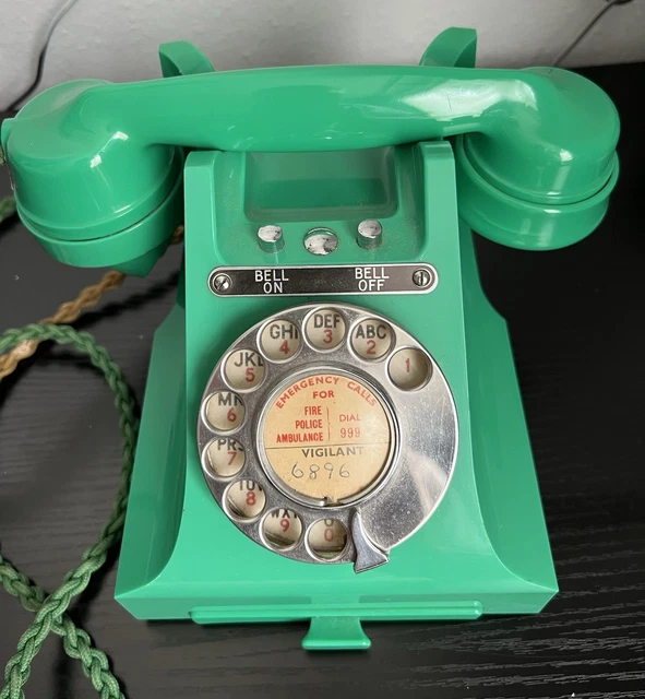 VINTAGE GREEN BAKELITE telephone. £414.72 - PicClick UK