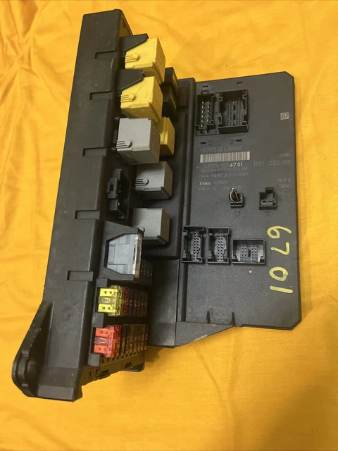 MERCEDES SPRINTER W906 SAM UNIT & FUSE BOX Body Control Module ...