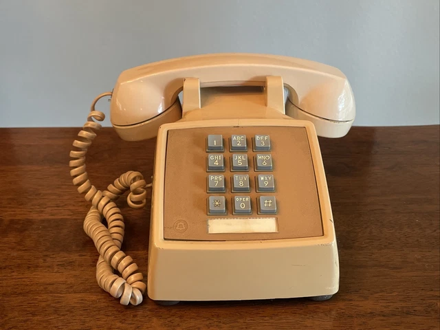 VINTAGE BELL SYSTEM Western Electric Push Button Desk Phone-works! £23. ...