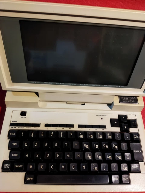 RADIO SHACK TANDY 200 (Computer Vintage 1984) - FUNZIONANTE - EUR 80,00 ...