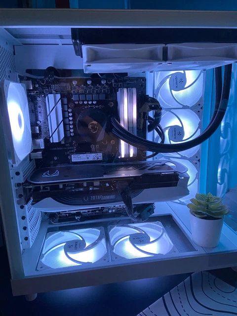 TOUR PC GAMER Full custom. Couleurs blache 32go de ram, 4070TI, I5 13 ...