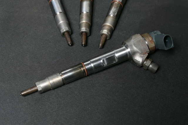 AUDI A3 8V VW Golf 7 2.0TDI injector injection nozzle injection unit ...