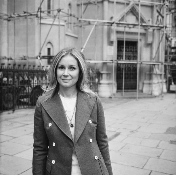 ENGLISH ACTRESS PENELOPE Horner pictured standing outside the Royal ...