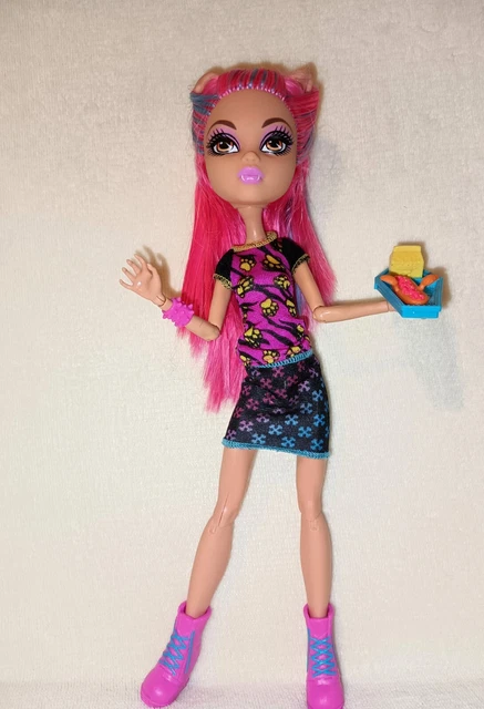 MONSTER HIGH HOWLEEN Wolf - Creepateria. TOTALLY COMPLETE & CUTE PUPPY ...
