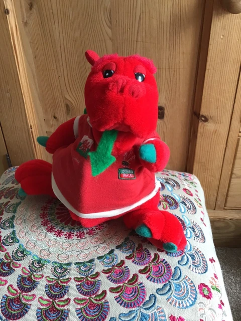 1999 WALES WELSH Rugby Red Dragon Ball Reversible Souvenir Plush Soft ...
