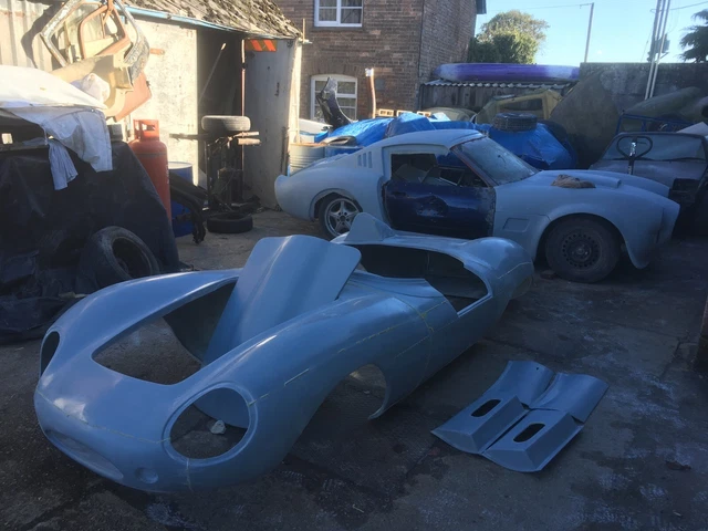 OLD NO7 A352 Fibreglass Body Shell, Spitfire Rebody, 50s Special. Kit ...