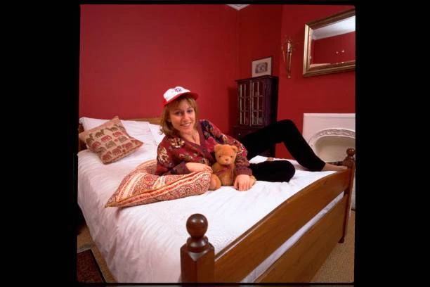 ACTRESS ALLIE BYRNE Known For Her Role As Alyson Butler 1996 OLD TV ...