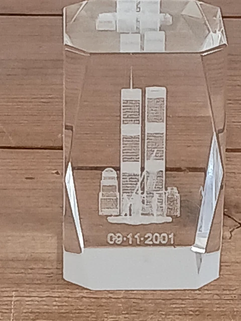 LASER CUT ETCHED 3D Crystal Glass Paperweight, New York, 9/11 Twin ...