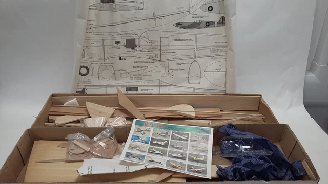 PLANE CAMBRIAN MODEL Company Fun Fighter Series Spitfire 42” Boxed ...