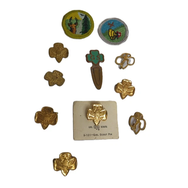 VINTAGE GIRL SCOUT Brownies Pins Badges Bookmark Set of 11 £16.93 ...