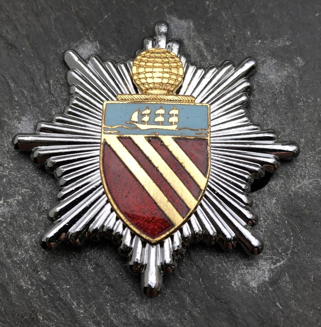 MANCHESTER CITY FIRE Brigade Cap Badge. Gilt Variant £11.50 - PicClick UK
